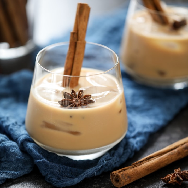 Chai Spiced White Russians - delicious cocktail recipe