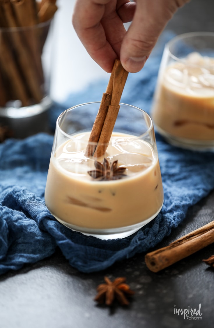 Chai Spiced White Russians - delicious cocktail recipe