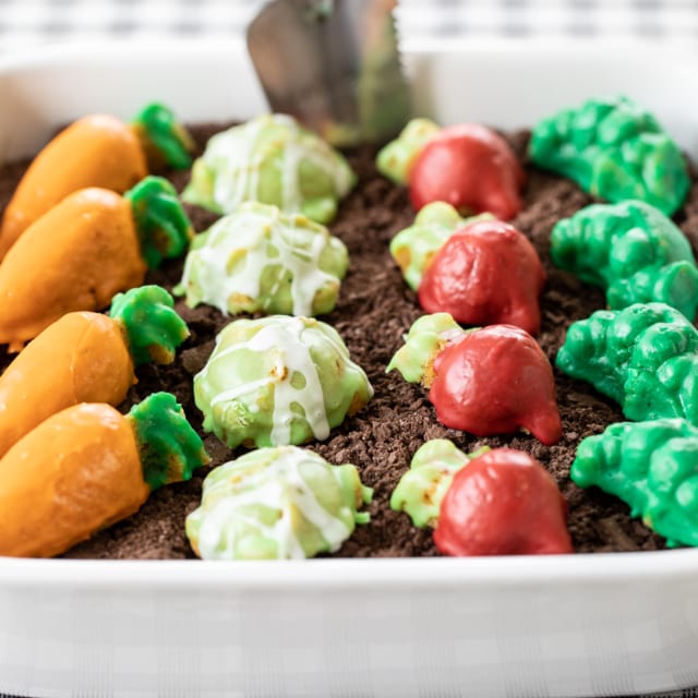 Vegetable Garden Mini Cakes - Unique Spring-Summer Dessert Recipe