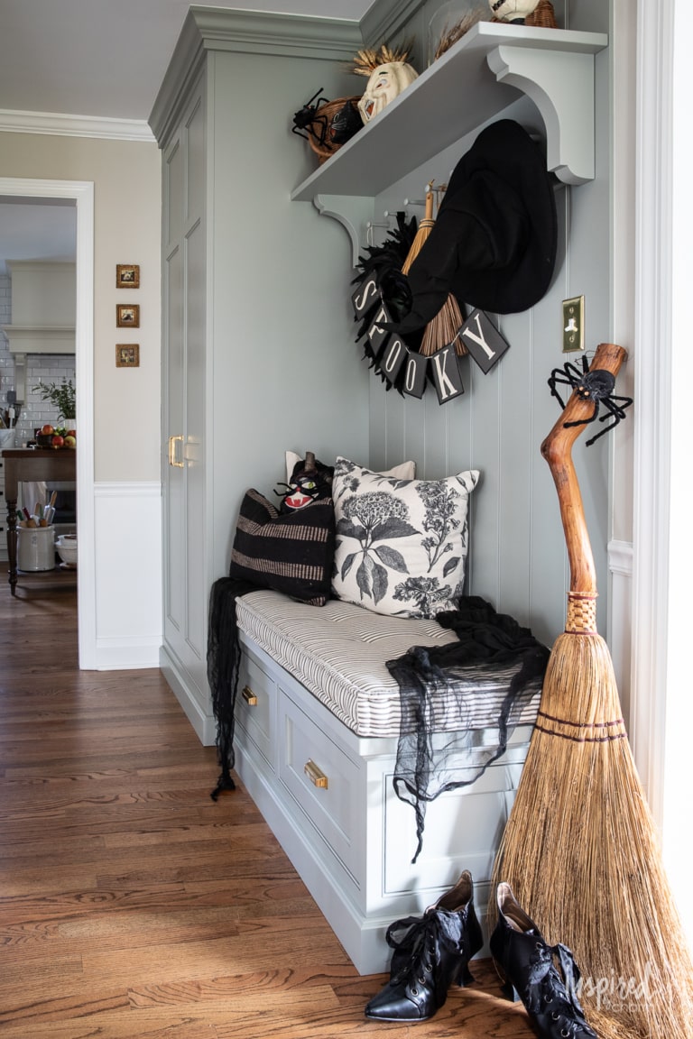 Witchy Halloween Entryway Decor