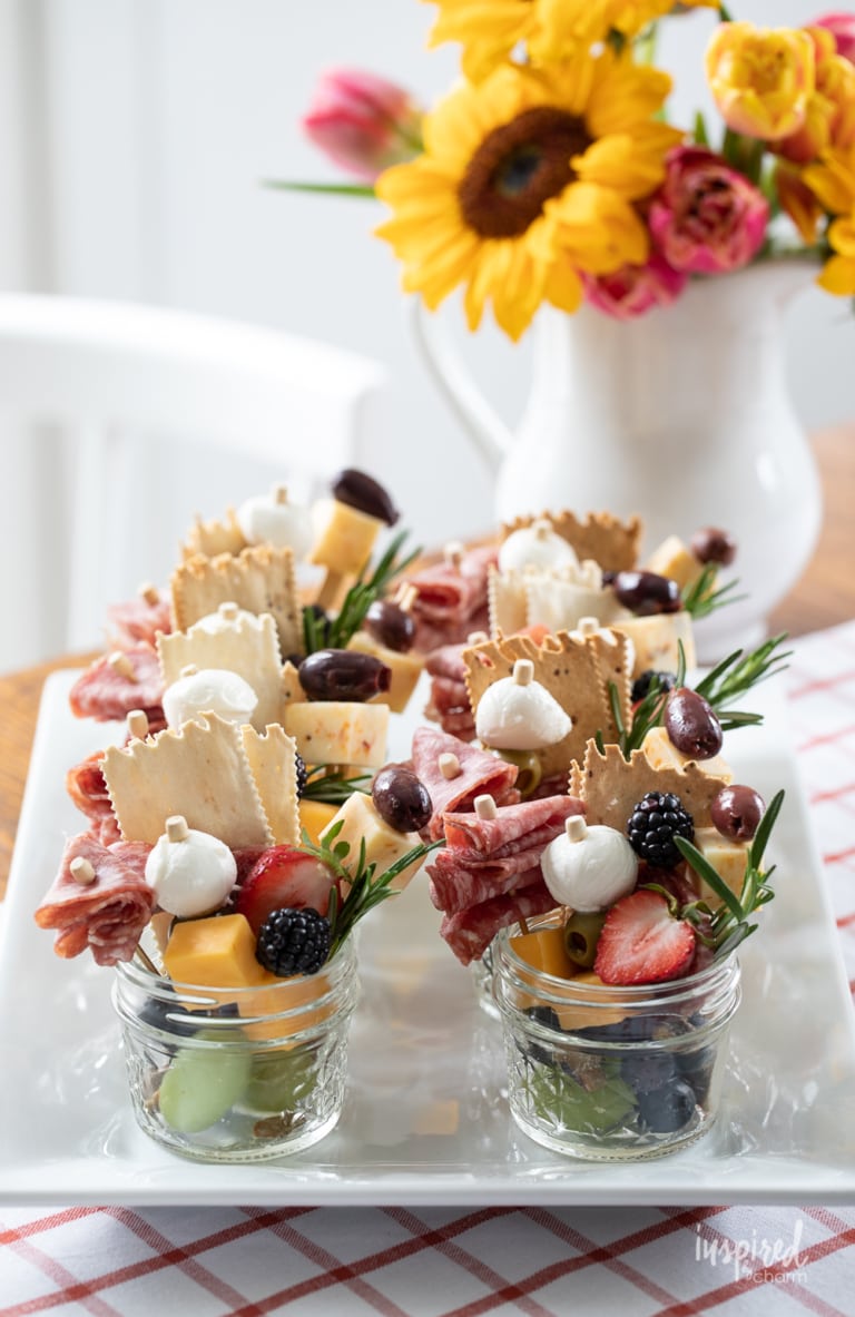Jarcuterie - an adorable single serving charcuterie!
