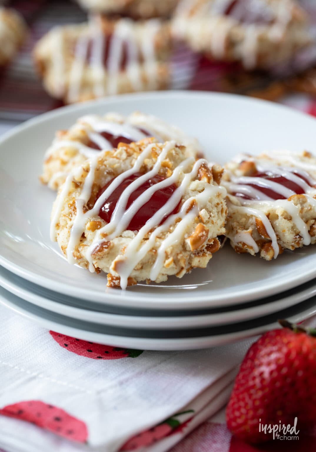 Strawberry Pretzel Cookies