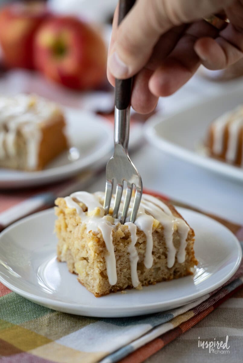 Easy Apple Snack Cake