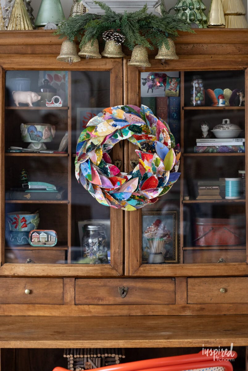 Paper Plate Palette Wreath